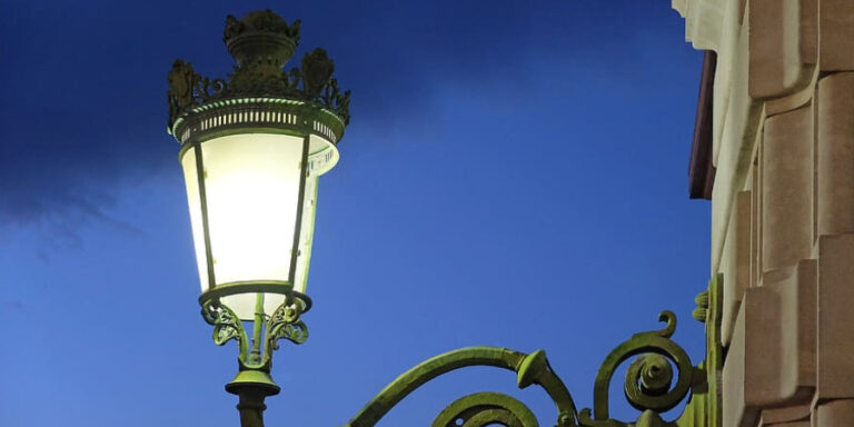 How to Install an Exterior Light Fixture on Stucco in 6 Steps