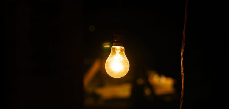 How to Put Light Bulb in Lamp | Step by Step Guide (2024)