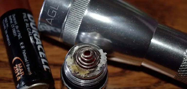 How to Put Batteries in Flashlight in 4 Easy Steps (2024)